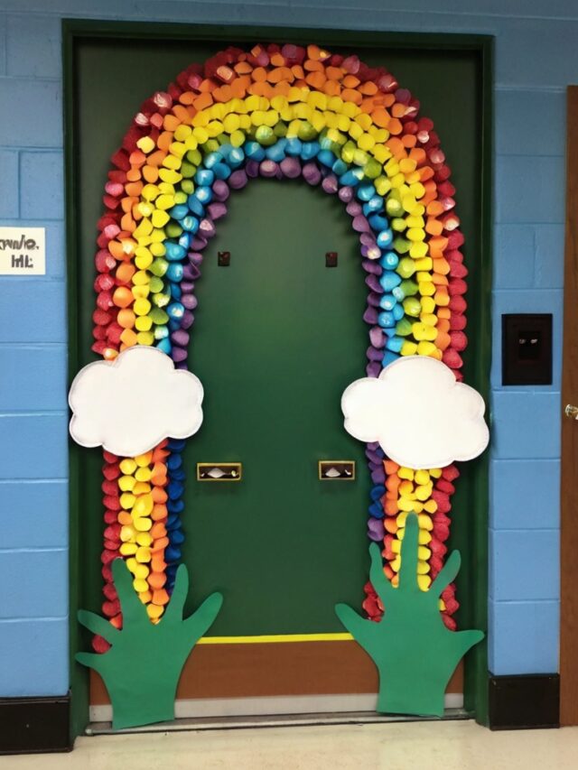 16 Best Spring Classroom Door Ideas: Brighten Up Your Classroom - Homezillo